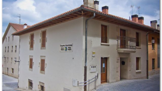 Alegría/Dulantzi, Álava | Albergues y Hoteles | Gronze.com Alegría/Dulantzi, Álava | Albergues y Hoteles | Gronze.com